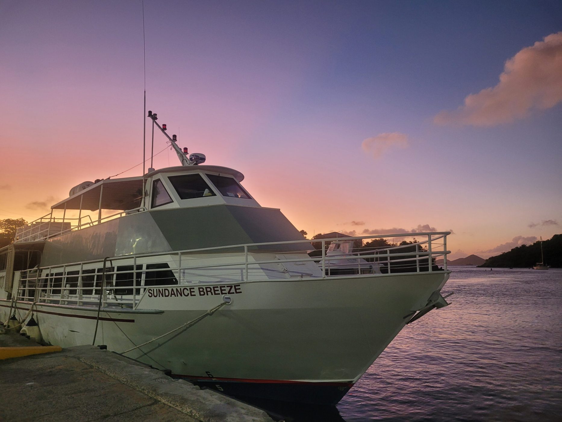 Inter Island Boat Services | Interisland Ferry St John VI